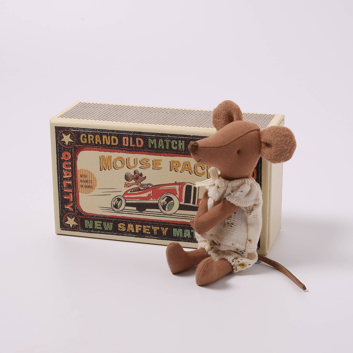Maileg Big Sister Mouse in Matchbox with Magnetic Hands – Conscious Craft