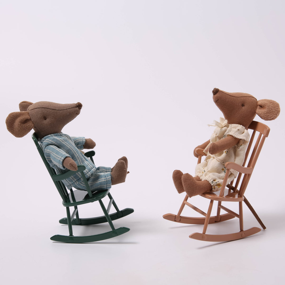 Maileg Mouse Rocking Chair Dark Powder | Conscious Craft