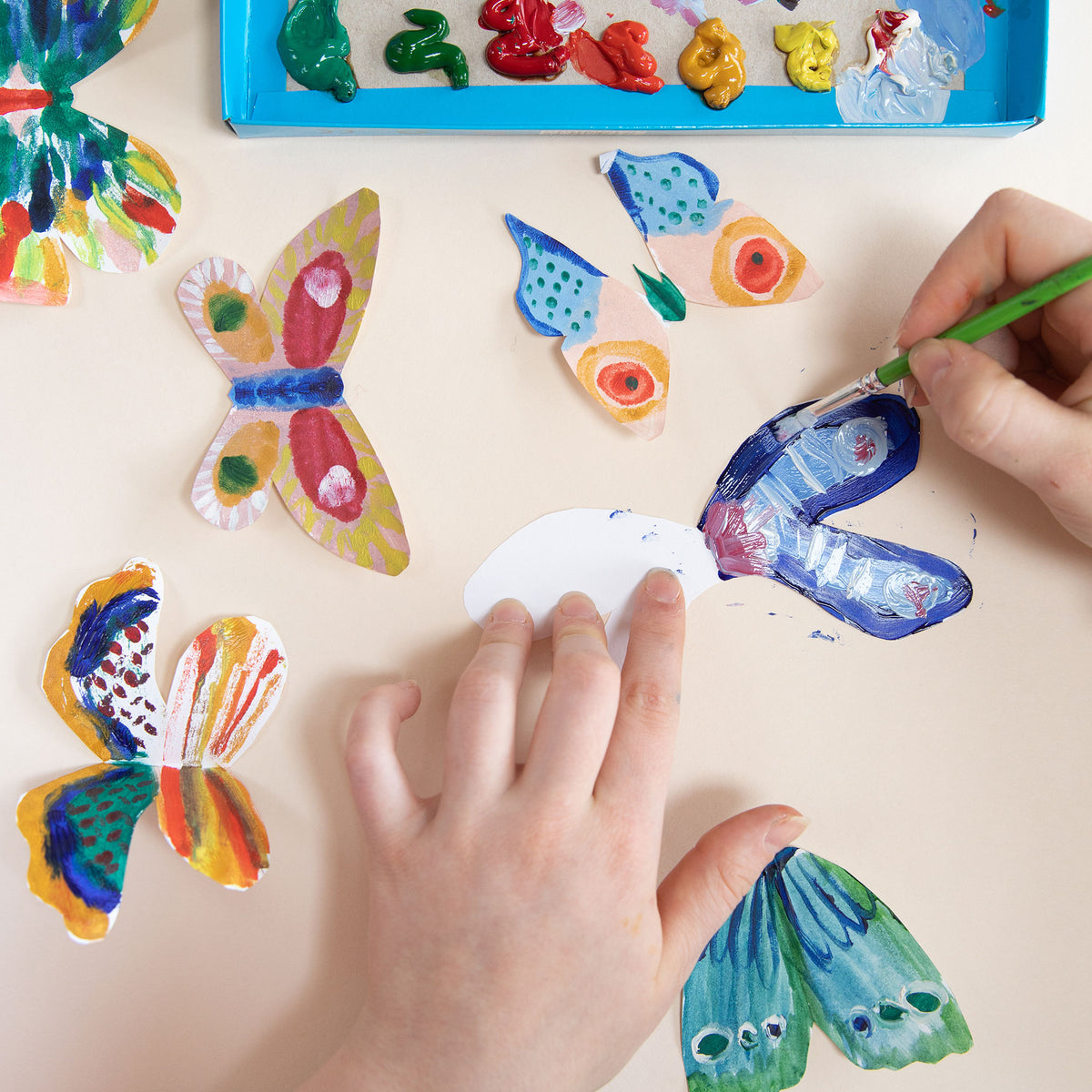 Lola Art Kit | Beautiful Bugs | Conscious Craft