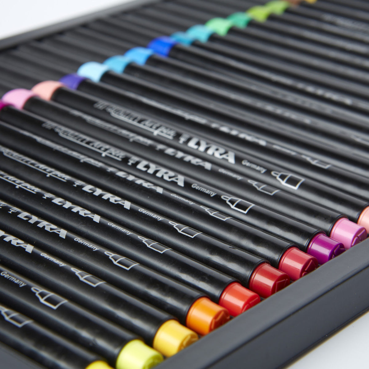 Lyra Art Pen 30 | High Quality Felt Tip Pens – Conscious Craft